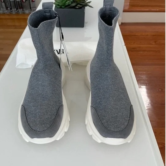 Zara | Shoes | Zara Knit Sock Sneaker Stretch Gray Sz 8 39 Sz 75 38 ...